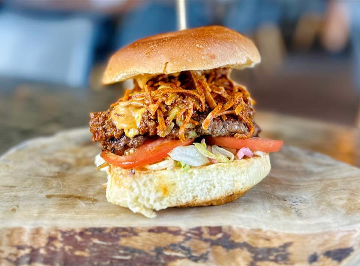 Sassy Gal - Brazen Hall Kitchen & Brewery - Le Burger Week 2025